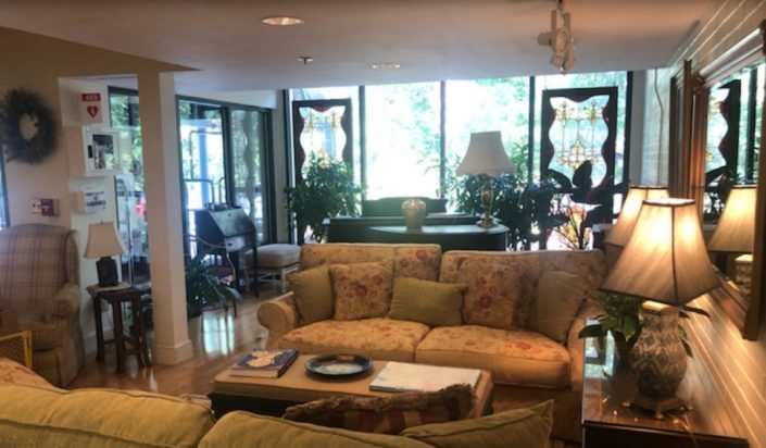 Retirement Community Offering Continuing Care | Brooks-Howell